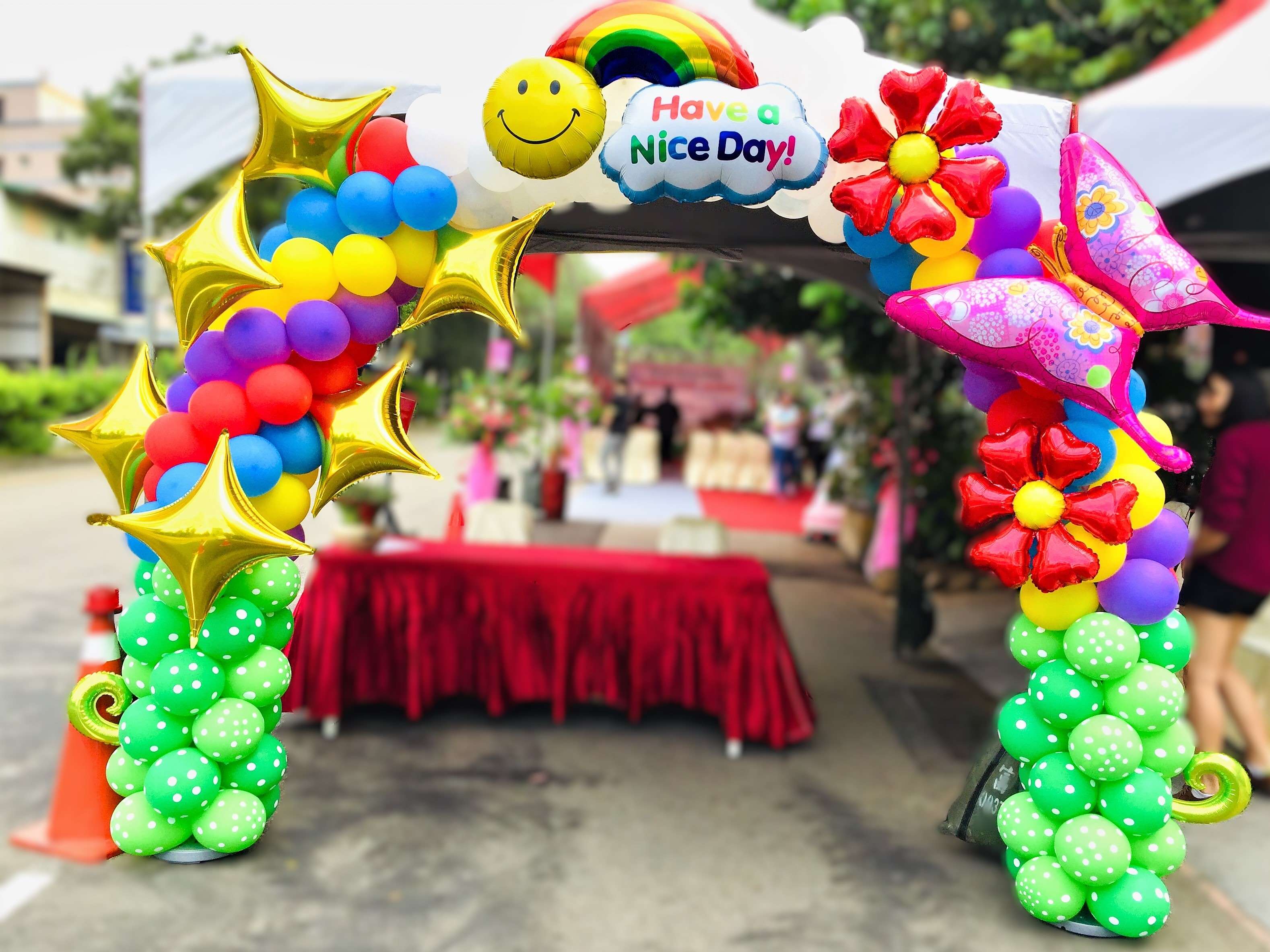 畢業-展翅高飛（AG09） | 氣球仙境｜台中氣球店｜氣球佈置｜派對慶生｜求婚告白｜開幕典禮｜婚禮節慶｜教學表演｜活動企劃